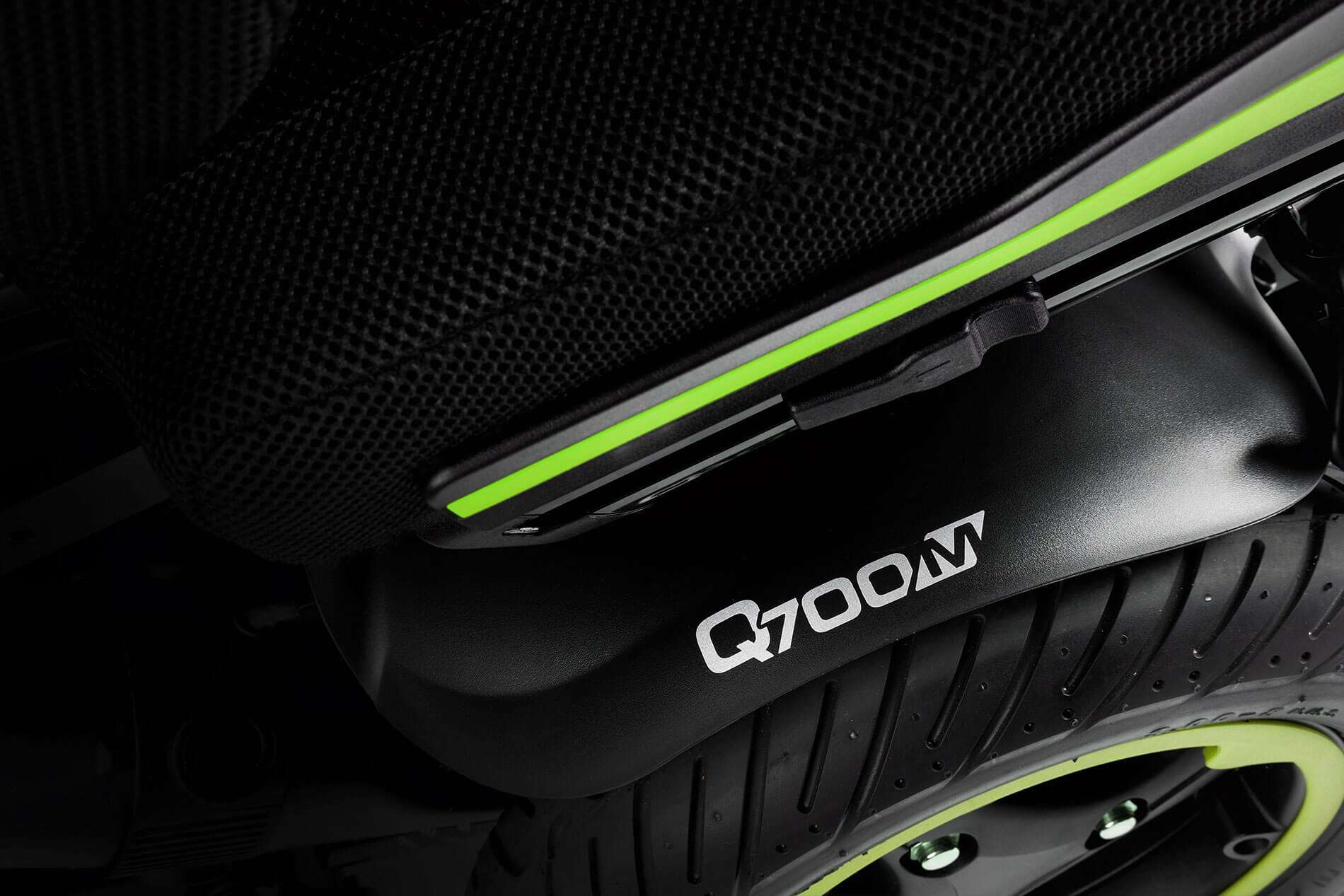 QUICKIE Q700-UP M Standing Power Wheelchair | Sunrise Medical